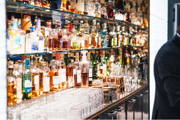 How to Start a Liquor Business: 4 Steps for the Right Launch